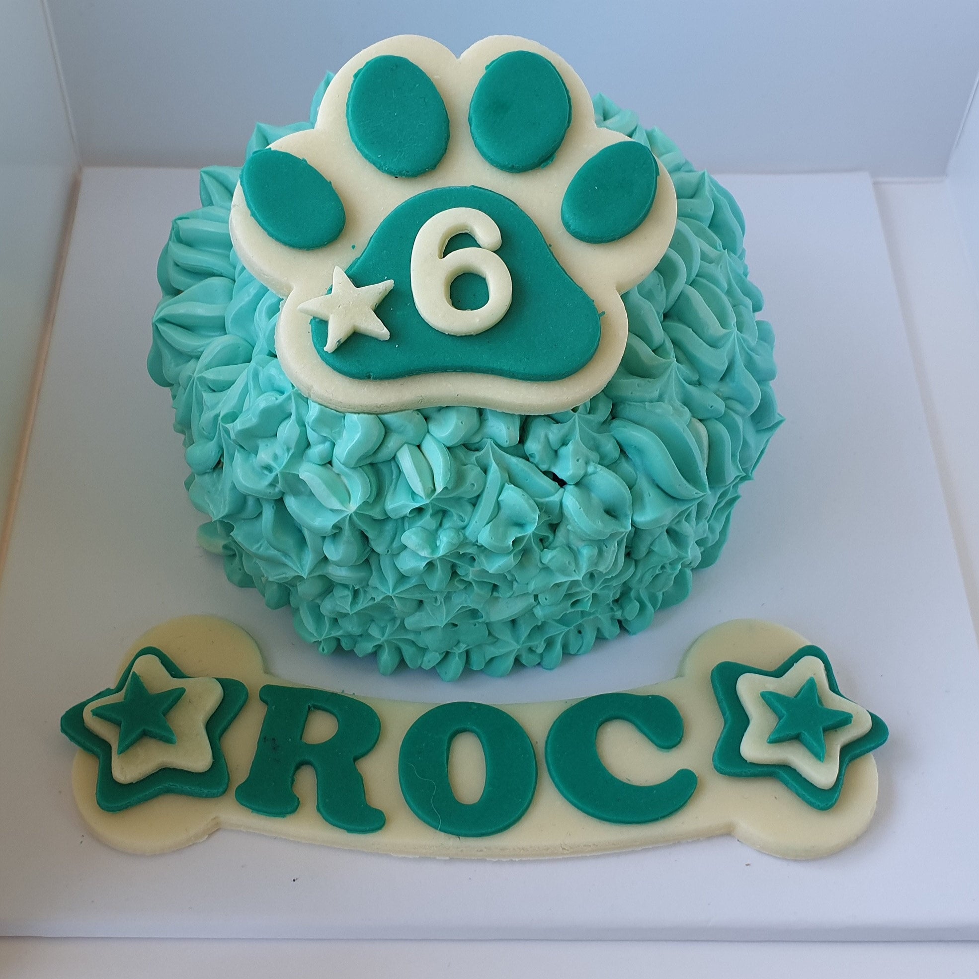Mini Paw Cake | Miss Drew’s Bakery & Dog Café